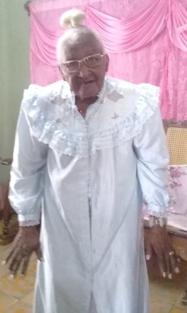 Caridad y la vida a los 100 años – FM 105.5 MHz